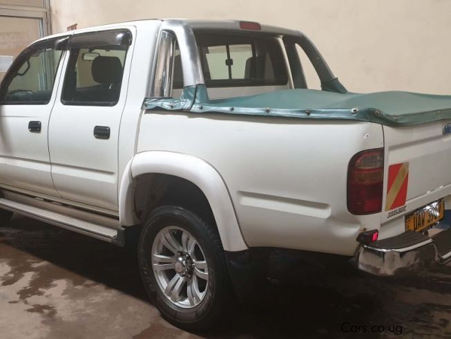 Used Toyota Hilux | 2002 Hilux for sale | Toyota Hilux sales | Toyota ...
