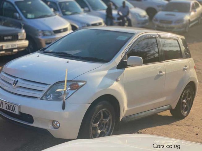 Used Toyota IST | 2004 IST for sale | Kampala Toyota IST sales | Toyota ...