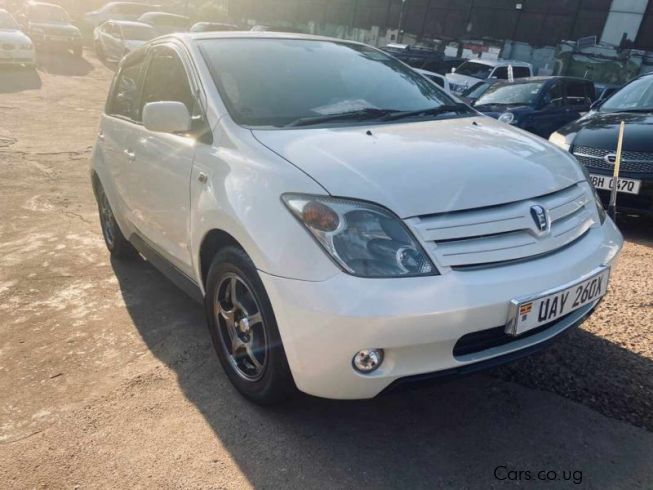 Used Toyota IST | 2004 IST for sale | Kampala Toyota IST sales | Toyota ...