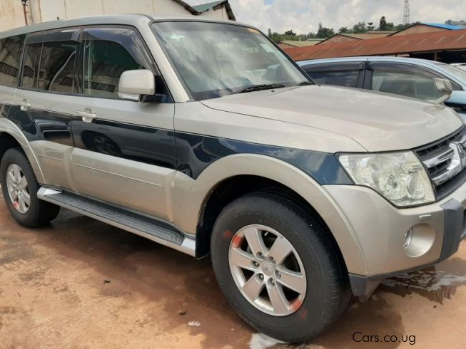 Used Mitsubishi Pjero | 2006 Pjero for sale | Kampala Mitsubishi Pjero ...