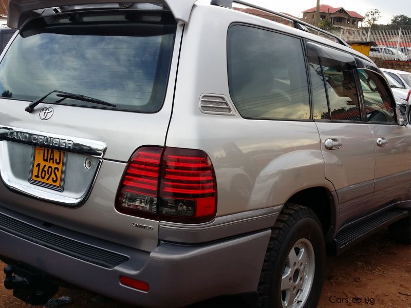 Used Toyota Landcruiser v8 | 2004 Landcruiser v8 for sale | Kampala ...