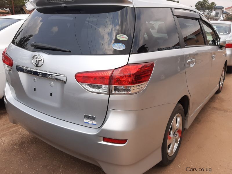 Used Toyota Wish | 2011 Wish for sale | Kampala Toyota Wish sales ...