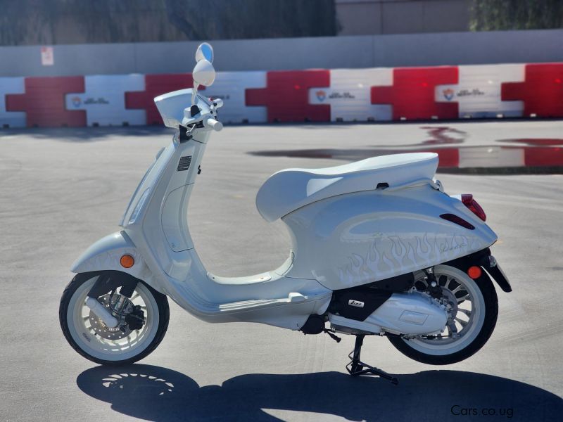 New Piaggio Vespa | 2022 Vespa for sale | Piaggio Vespa sales | Piaggio Vespa Price USh 3.41m ...